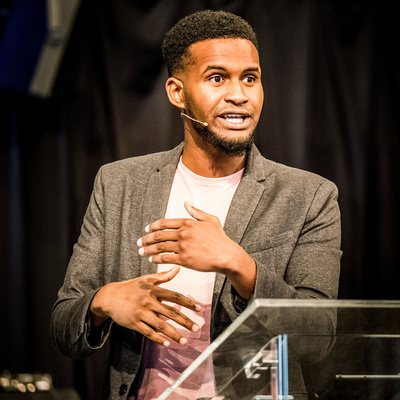 Bijbelstudie met Moses | Podcast • A podcast on Spotify for Creators