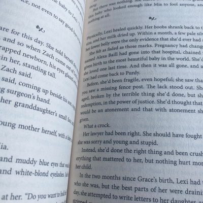 Reading Reviews with Aria • A podcast on Spotify for Creators