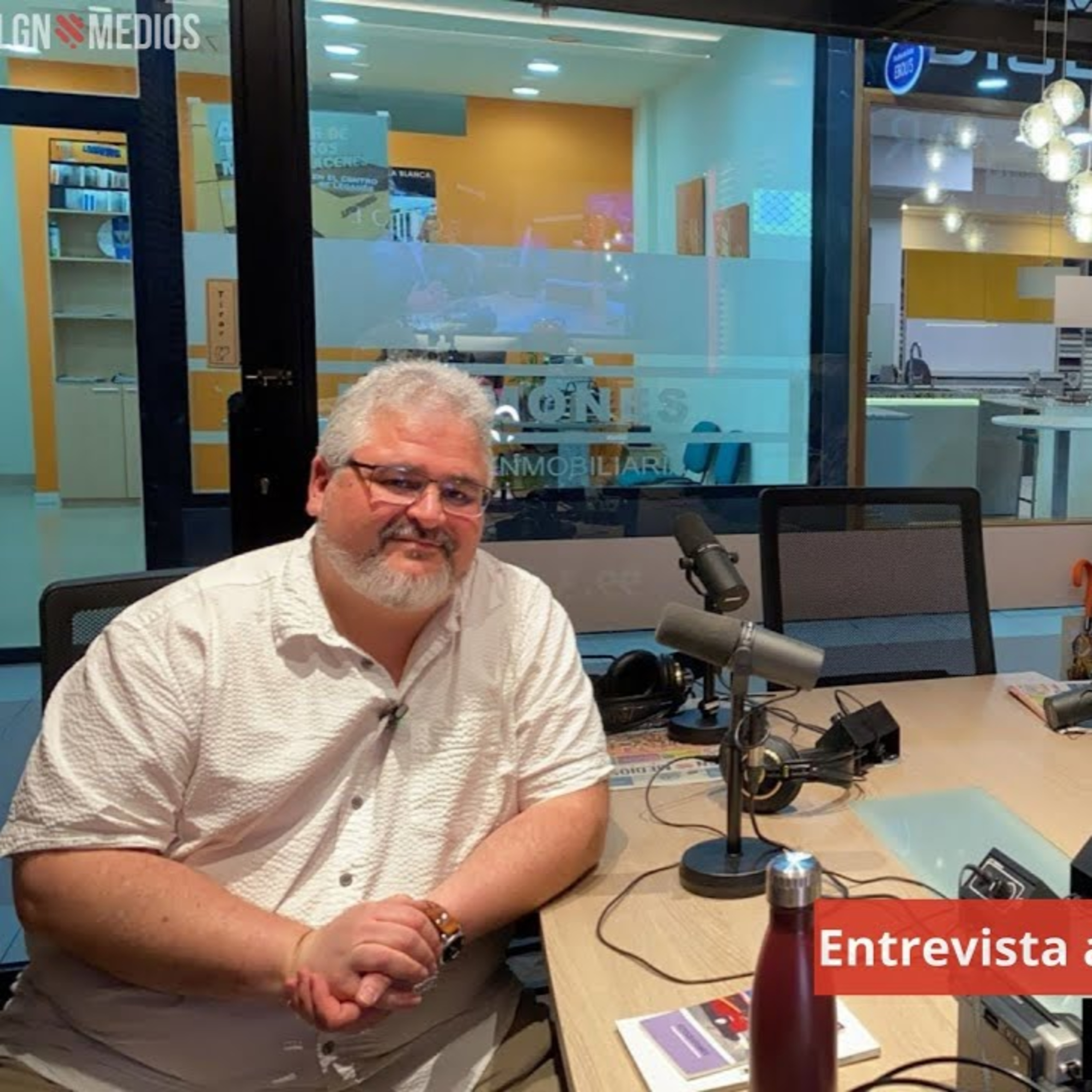 9/05/24 Entrevista al fotógrafo Julio López Saguar. Fotografía Abierta by LGN Medios | Podchaser