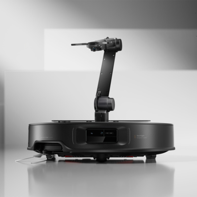 Roborock Saros Z70 with robotic arm for pick ups coming by Techstination