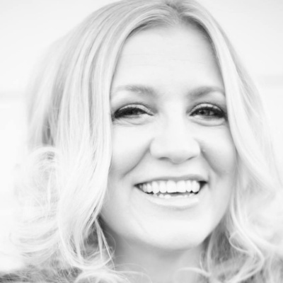 #205 Clementine Moss 10 Minute Meditation Heart Energy by Meditation ...